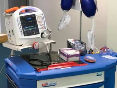 Desfibrilador Cardiolife TEC-5631 Marca: Nihon Kohden